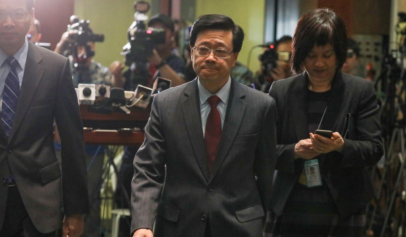 Bookseller Lam Wing-kee leaves Hong Kong for Taiwan, fearing proposed ...