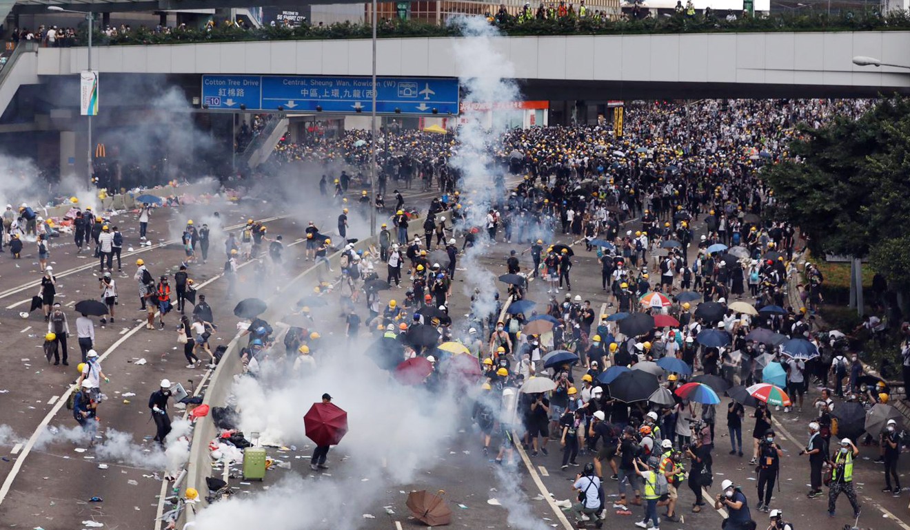 Hong Kong police chief Stephen Lo steps back from riot label as Carrie ...