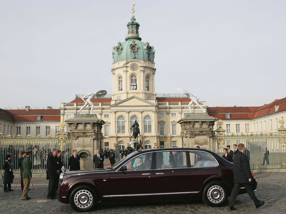 8 limousines that royals like Queen Elizabeth, and world leaders like ...