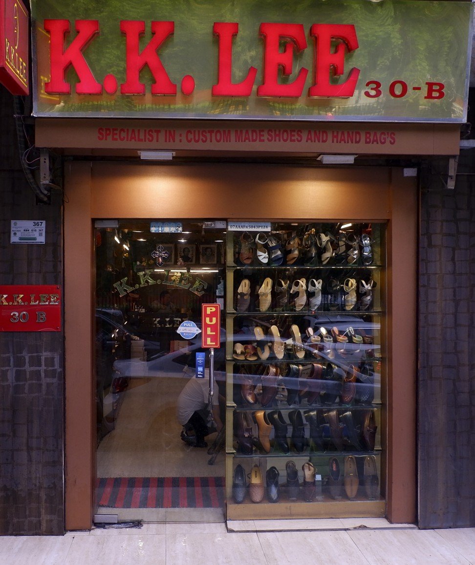 Chinese bespoke shoemakers in India cling to their trade despite rise ...