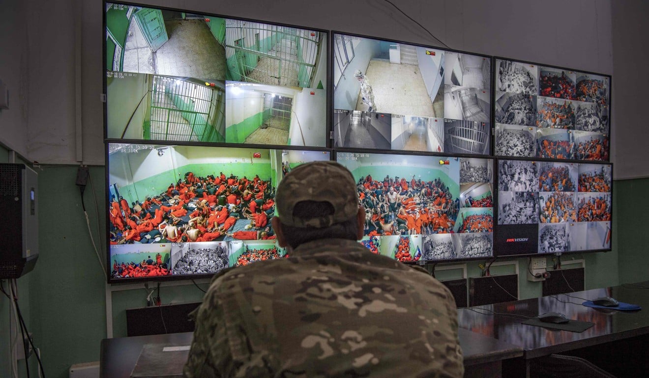 Inside the Syrian prison where scrawny Isis suspects pack crowded cells ...