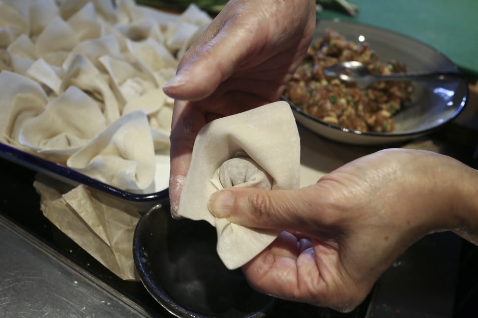How to make fried wontons with sweet-and-sour sauce – a guaranteed ...