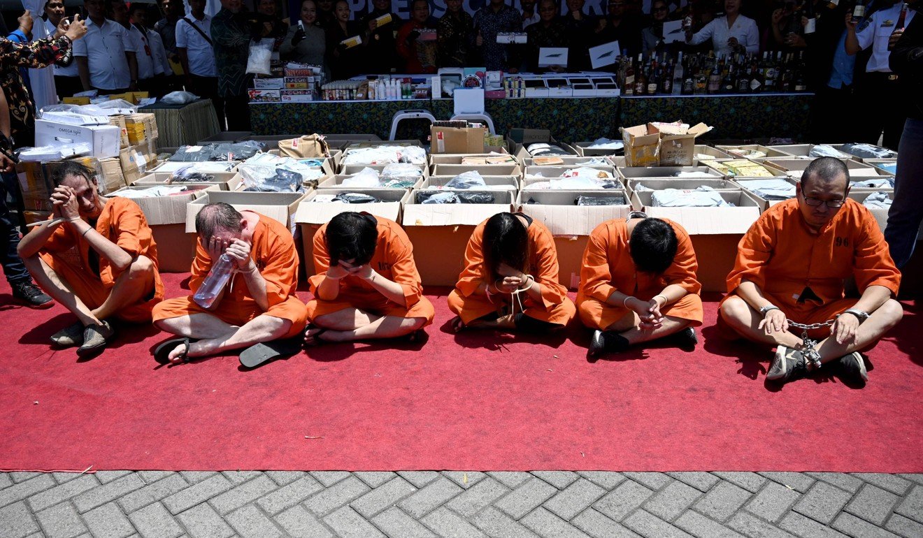 Two Hongkongers may face firing squad in Bali over drug smuggling ...