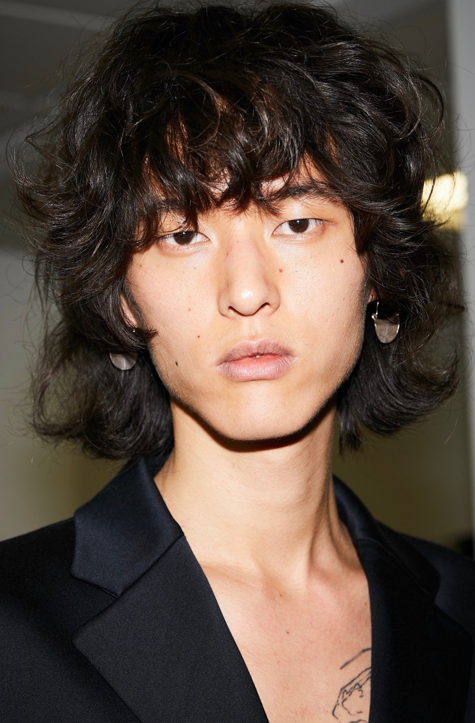 How Chinese model went from novice to fashion industry darling, likened ...