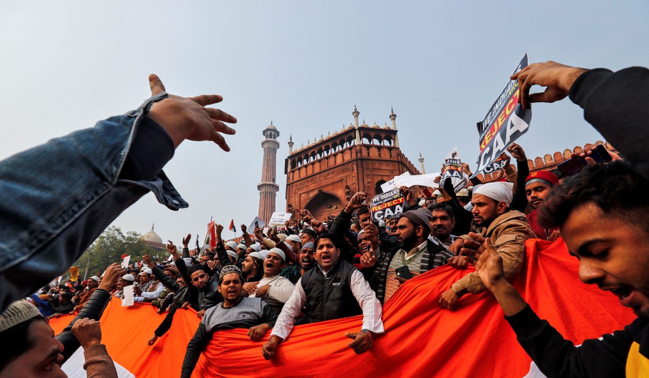 Fresh protests flare over India citizenship law as death toll hits 14 ...