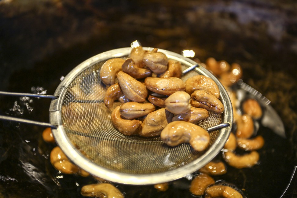 How to make cashew chicken – a classic Chinese-American dish unlike any ...