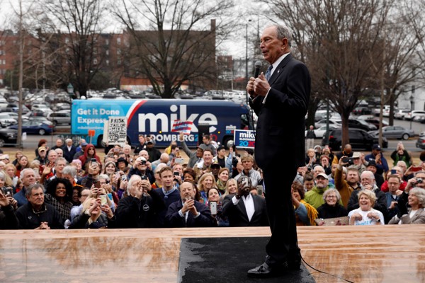 Why Trump likes to belittle ‘Mini Mike’ Bloomberg about his height ...