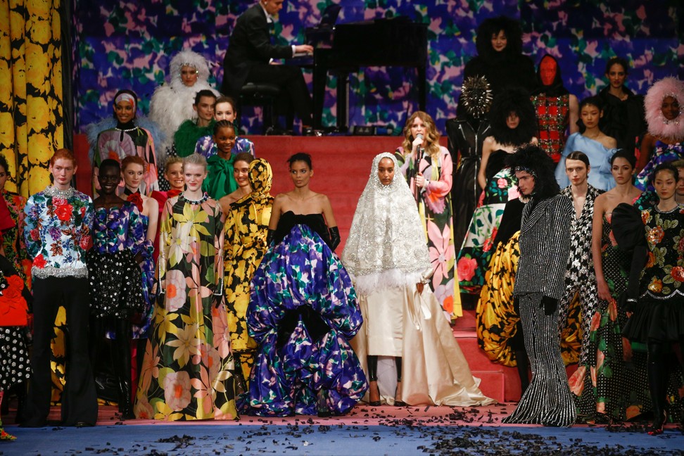 London Fashion Week: Coronavirus face masks, British Brexit anxieties ...