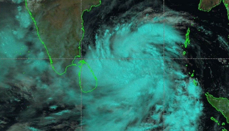 India and Bangladesh to evacuate 2 million people as Cyclone Amphan ...