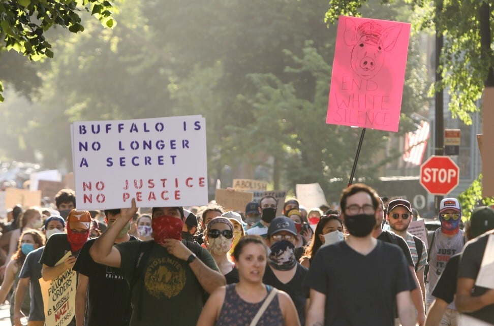 Buffalo Police Officers Quit Unit To Protest Suspension Of Colleagues