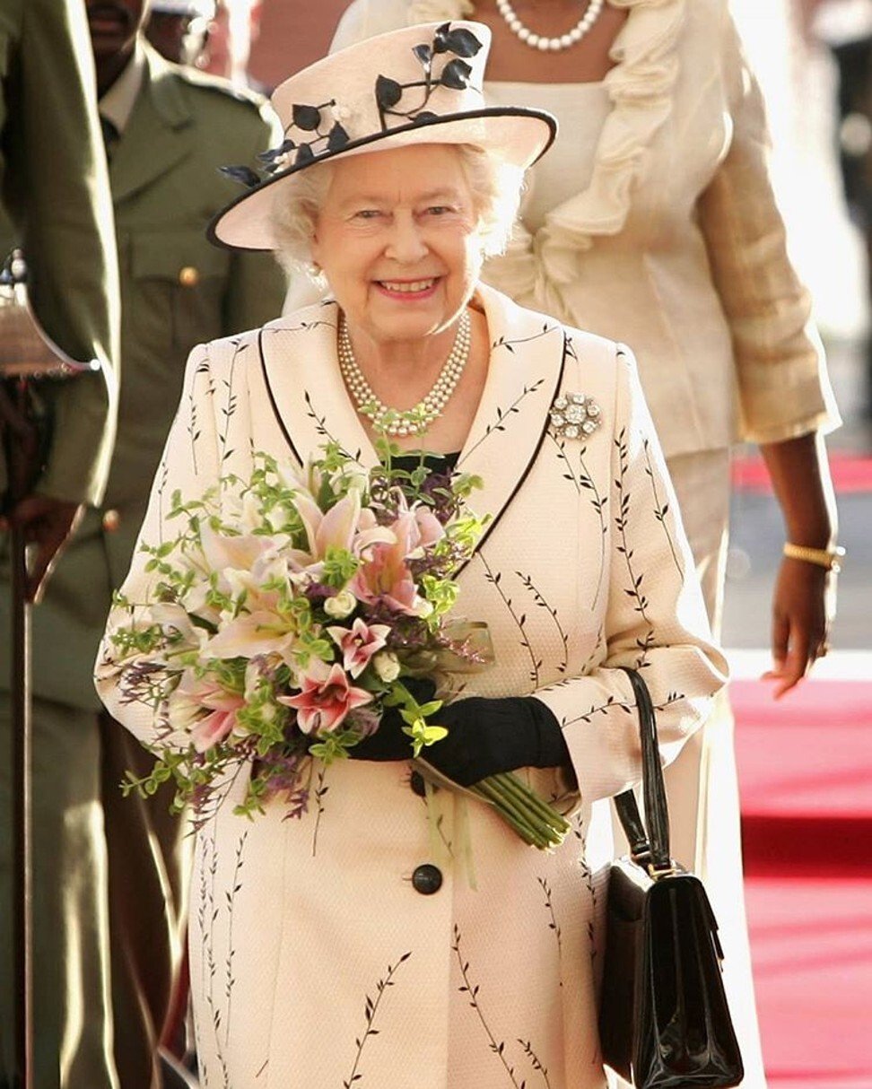Queen Elizabeth is weirdly frugal – the millionaire British royal eats ...