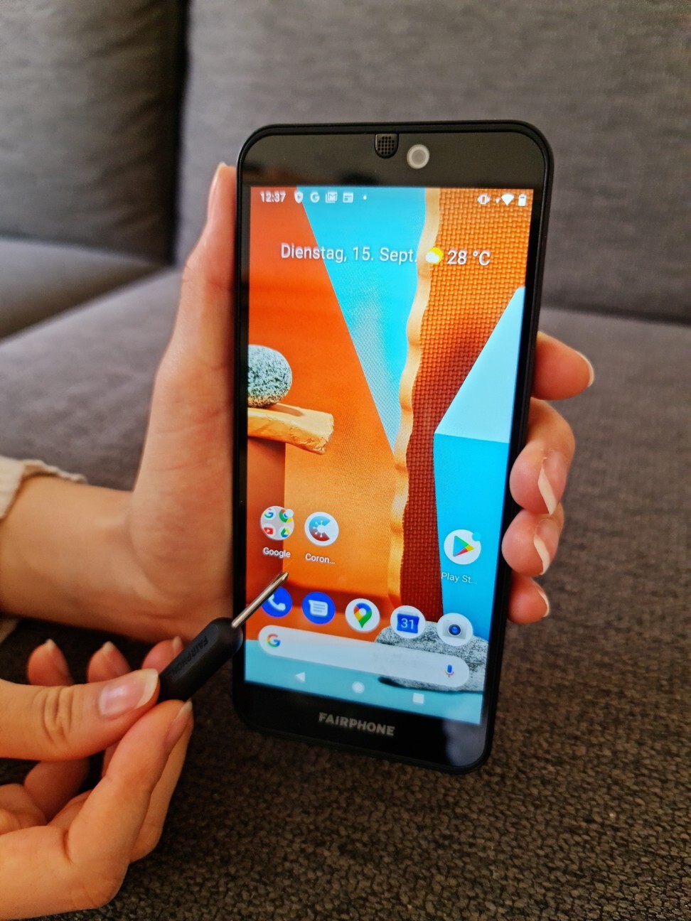 Fairphone 3+: a sustainable smartphone with parts that you can swap out ...