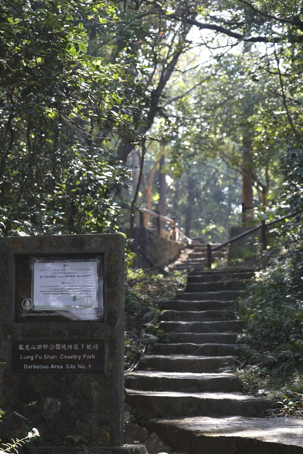 Lung Fu Shan, Hong Kong’s smallest country park, is right on the city’s ...
