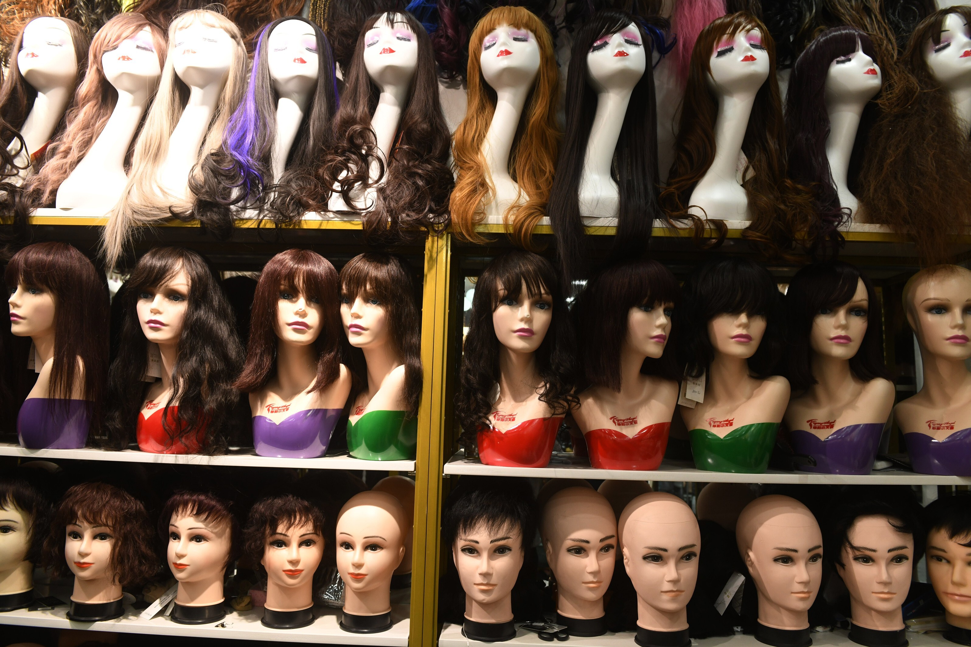 How the pandemic has the global wig business hanging by a thread ...