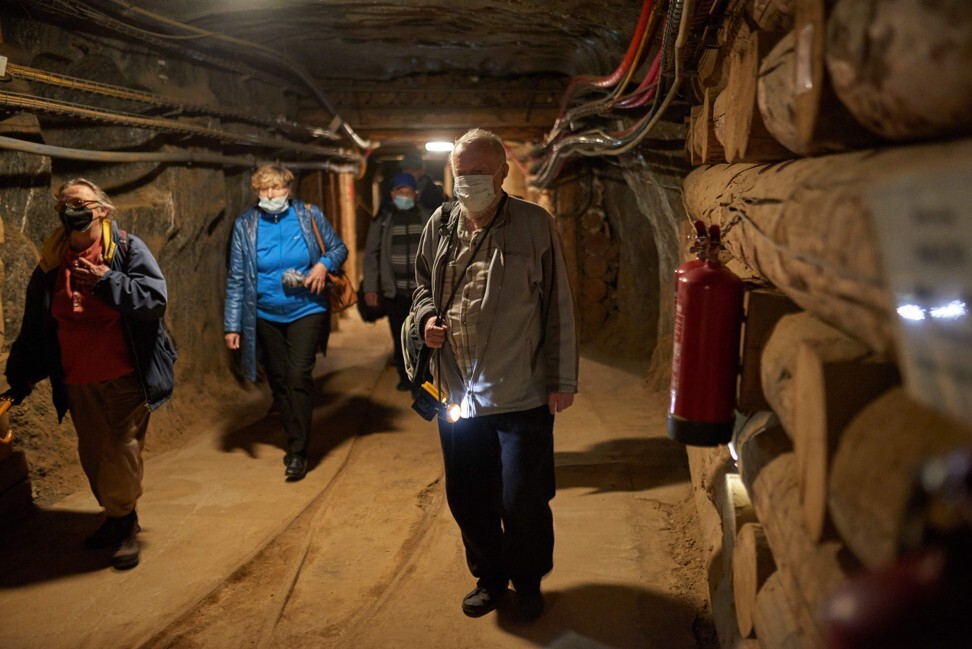 Long Covid sufferers doing salt therapy at a former mine see an average ...