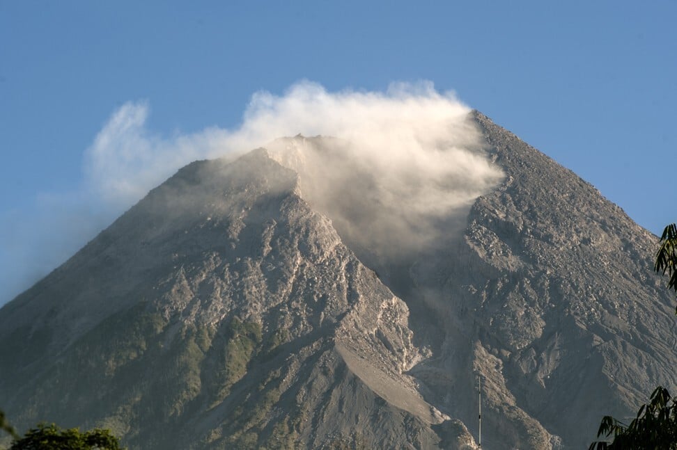 Indonesia’s Mount Merapi erupts with bursts of lava and ash | South ...
