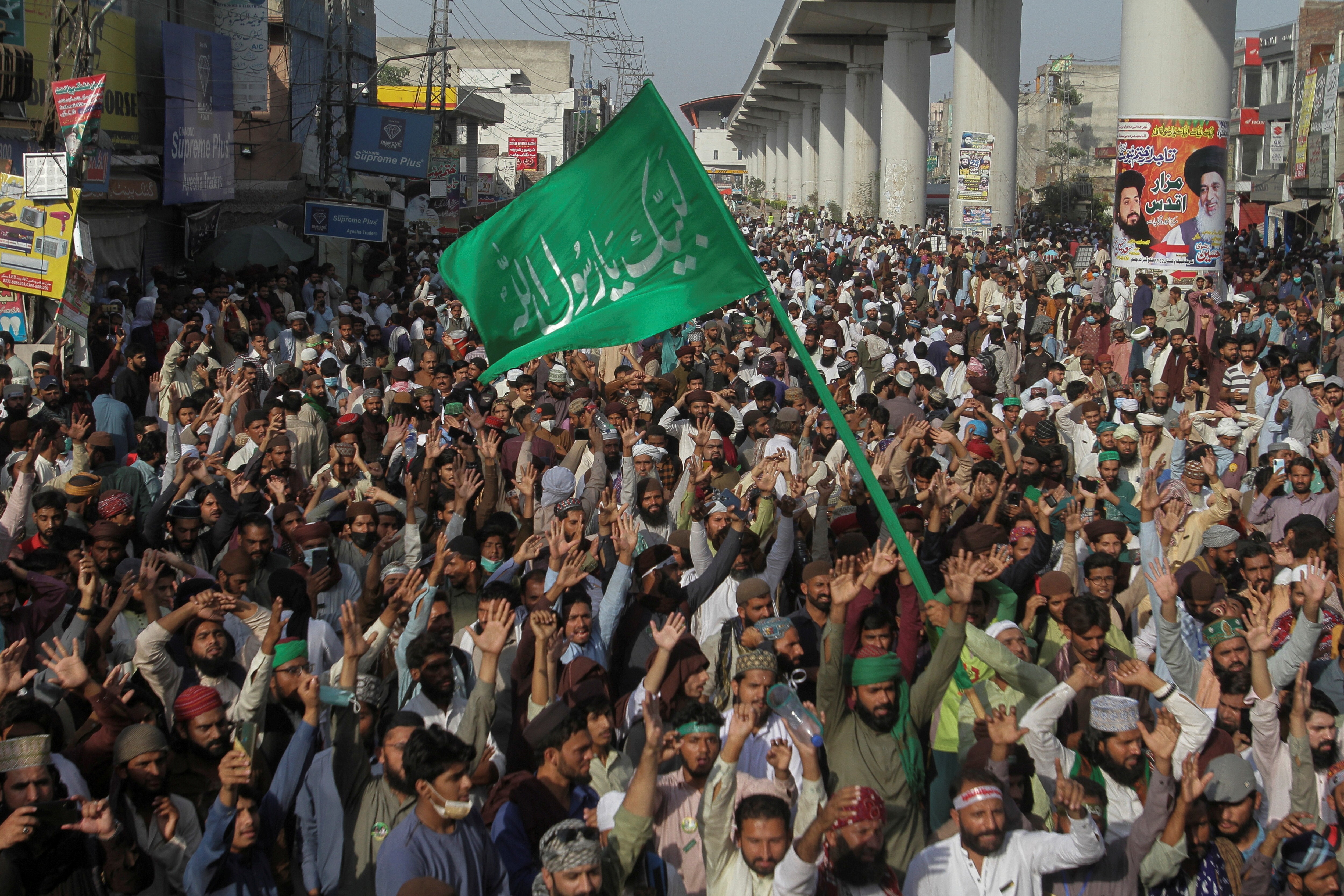 Pakistan vows crackdown on TLP as Islamist group calls for French envoy ...