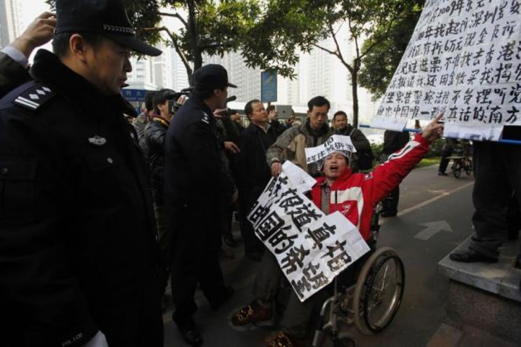 Southern Weekly editor to remain in charge | South China Morning Post