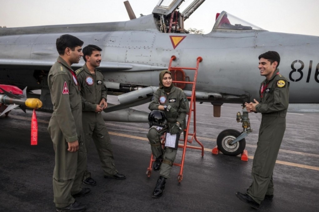 Pakistan's male-dominated air force gives women a fighting chance ...