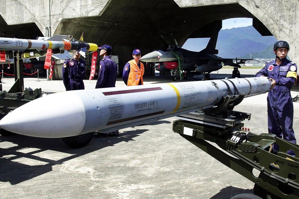 Taiwan tests submarine-launched Harpoon missiles supplied by the US ...