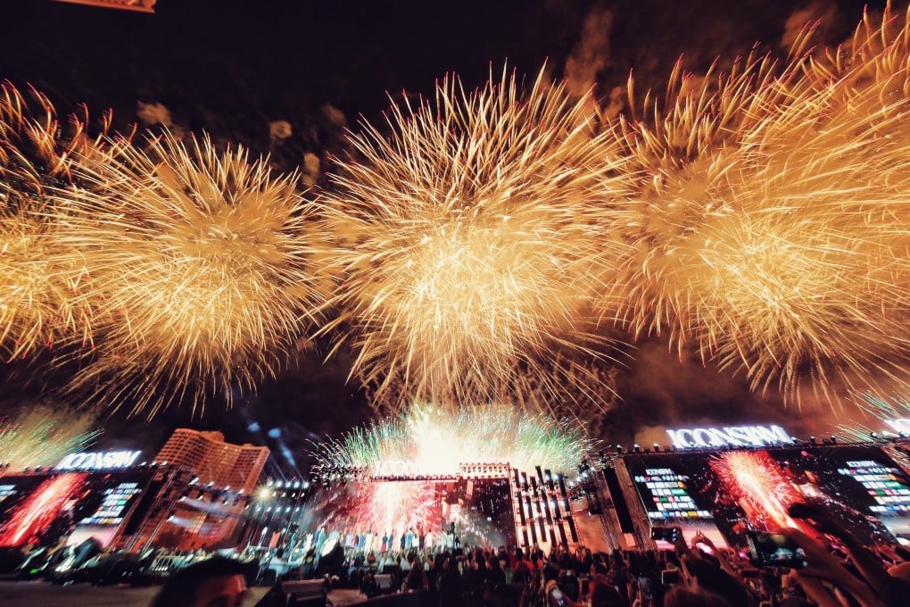 iconsiam new year's fireworks