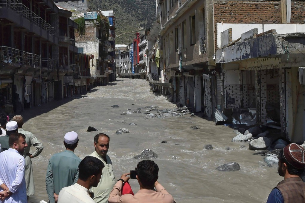Pakistani officials fear outbreak of waterborne diseases in flood-hit ...