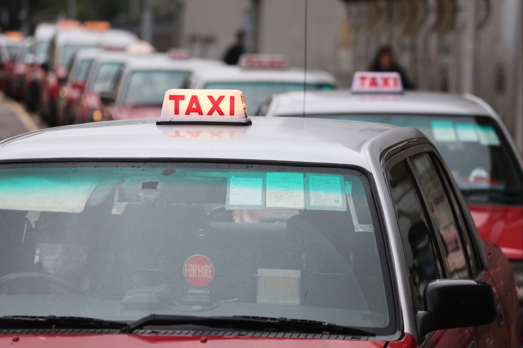 Robber posing as passenger holds elderly taxi driver at knifepoint in ...