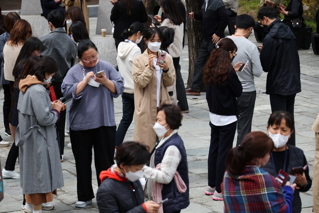 Struggling South Koreans tap the Toss app in pursuit of pennies, extra ...