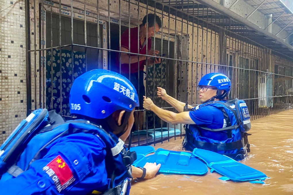 Fatal floods hit Chinese city of Chongqing as President Xi Jinping ... Fatal floods hit Chinese city of Chongqing as President Xi Jinping ...