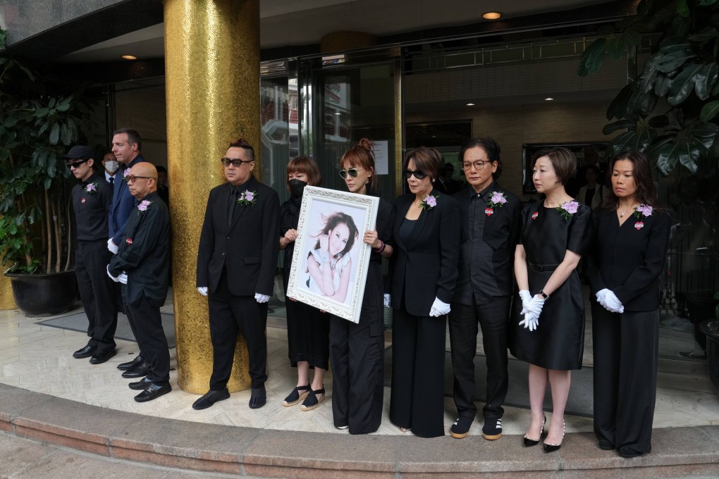 Coco Lee fans, friends and family emotional as second and final funeral ...