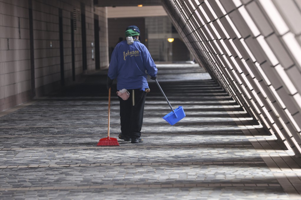 Hong Kong low-income households rose by 160,000 in 25 years up to 2021 ...