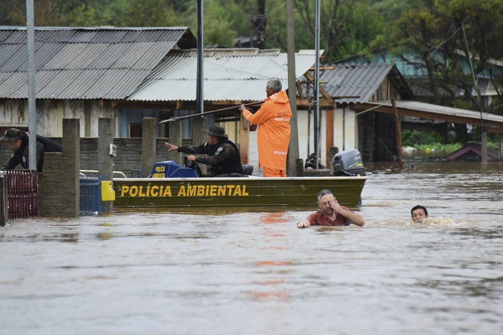 Cyclone leaves 21 dead in southern Brazil as officials warn more ...