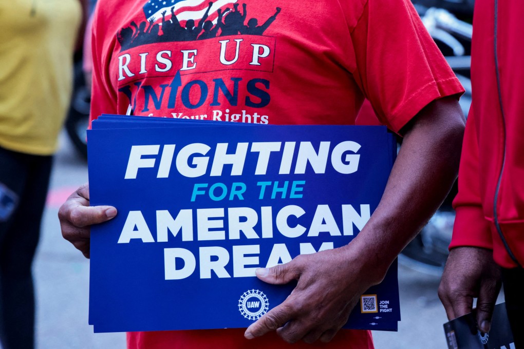 US auto workers launch first simultaneous strike at ‘Detroit Three ...