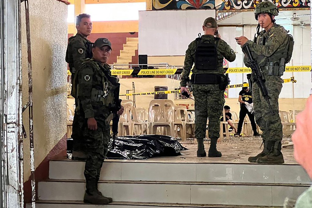 ‘Massive’ manhunt for suspects of Islamic State claimed Catholic mass ...