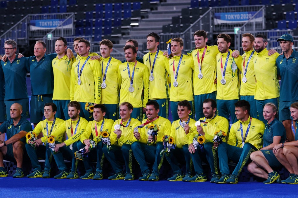 Australian hockey star cuts off finger so he can play at Paris Olympics ...