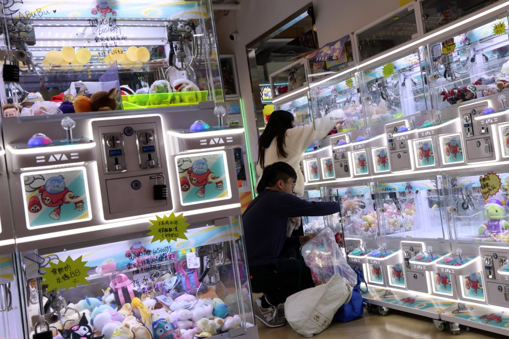 Claws celebre: claw machine complaints spike as Hongkongers struggle to ...
