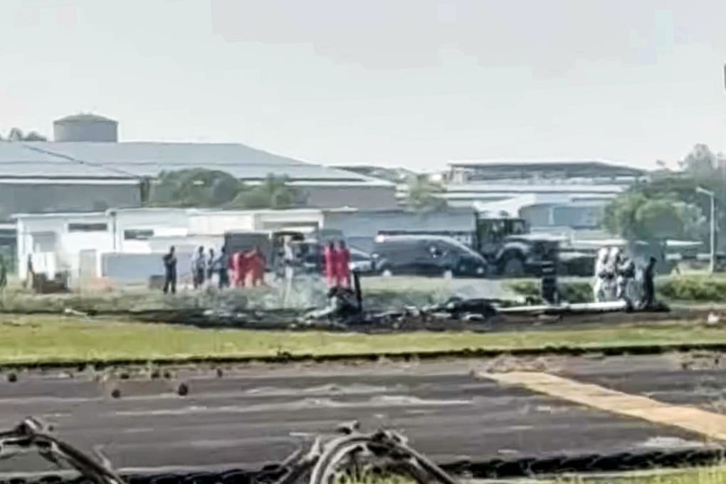2 Taiwan air force pilots die in T-34C crash, spurring probe and debate ...