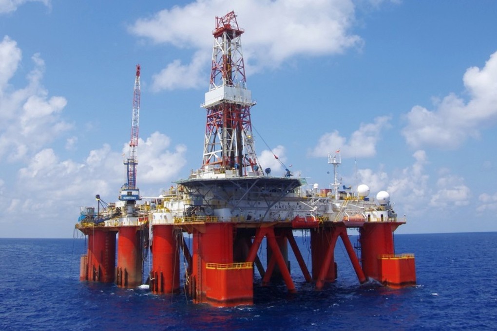 South China Sea: Vietnam extends operation of oil rig on Vanguard Bank ...