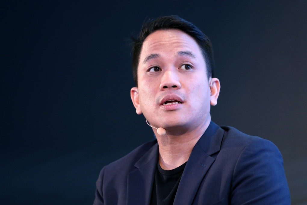 Gojek reiterates IPO plan amid leadership change and battle for ...