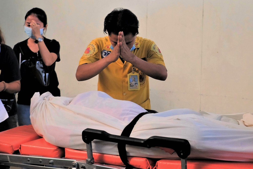 mortuary technicians