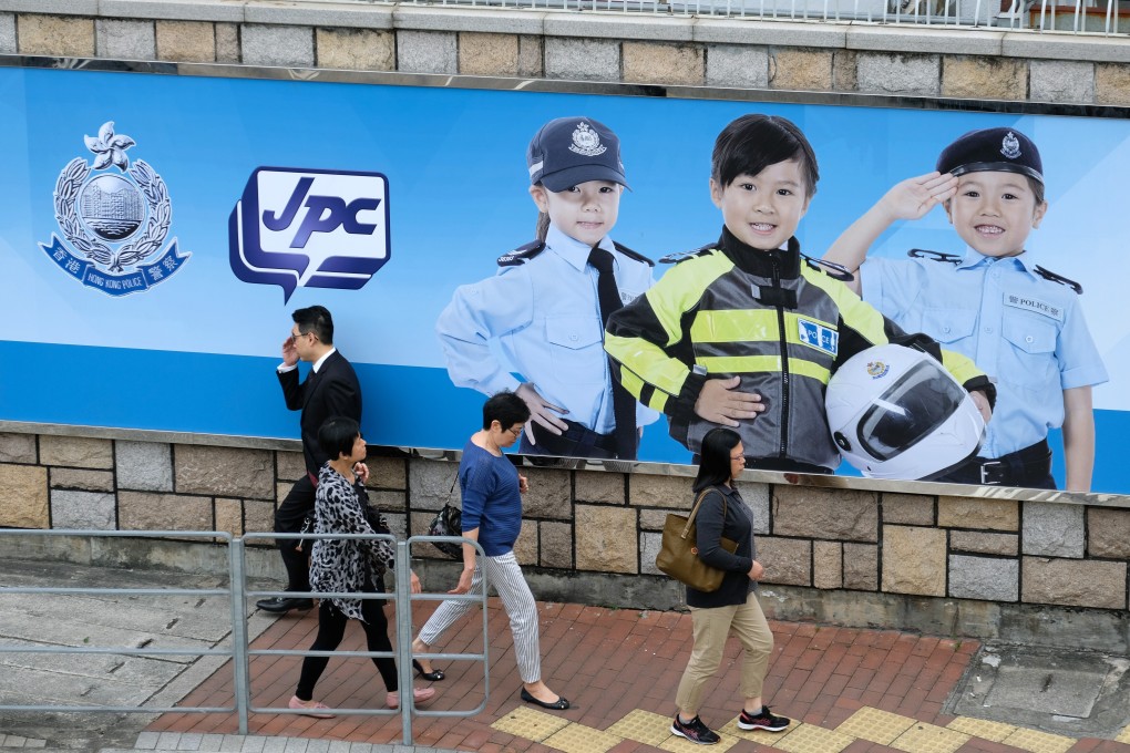 Hong Kong professor apologises for comic strip that offended police ...
