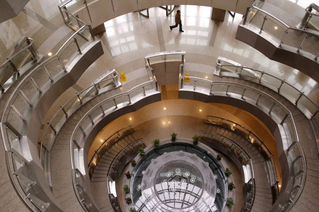 China Life expects a double-digit increase in premiums this year ...