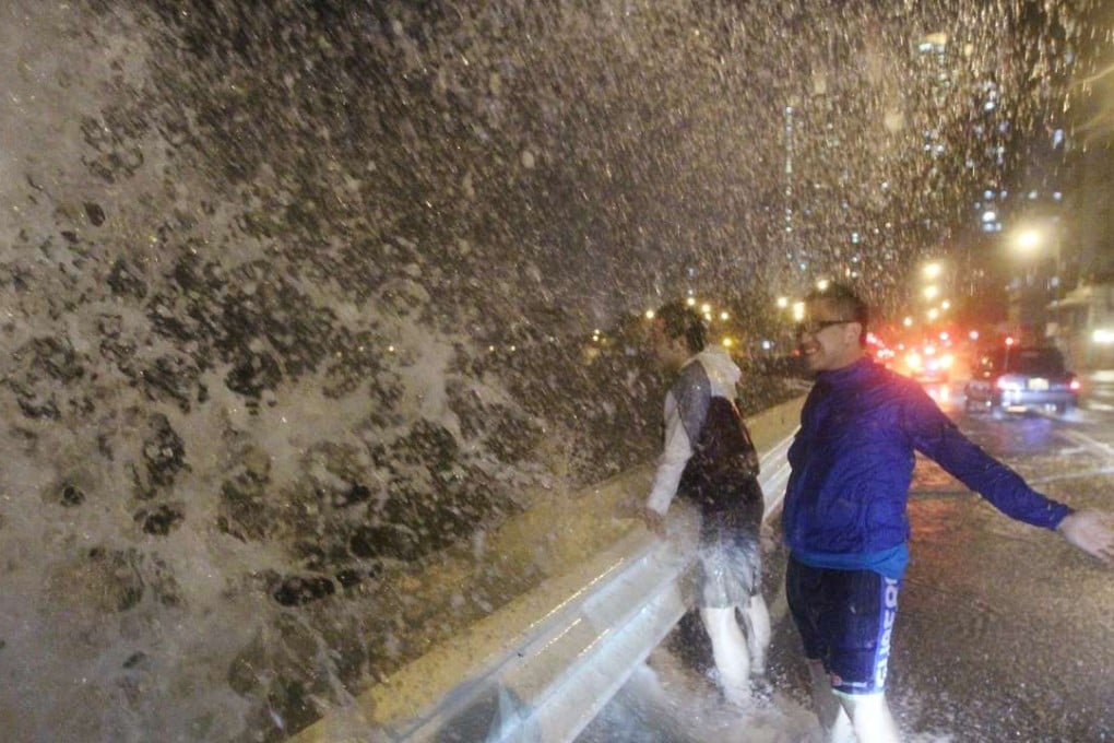 Five Things To Do And Avoid In Hong Kong When The No 8 Typhoon Signal