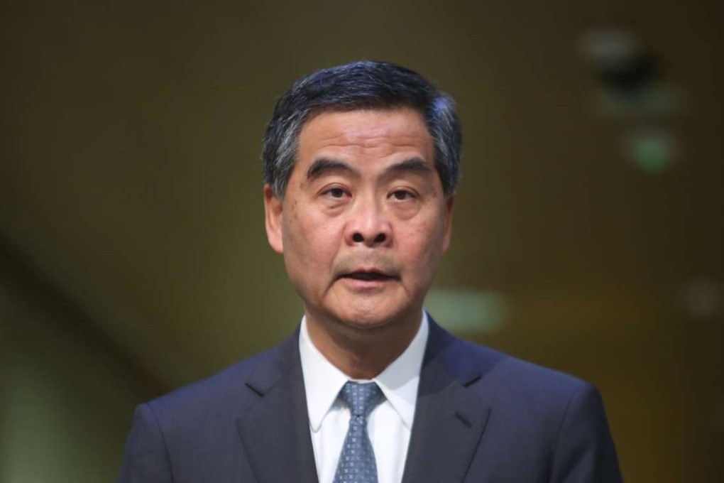 Hong Kong leader CY Leung piles pressure on Apple Daily newspaper over ...