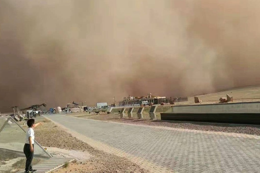 severe sandstorm