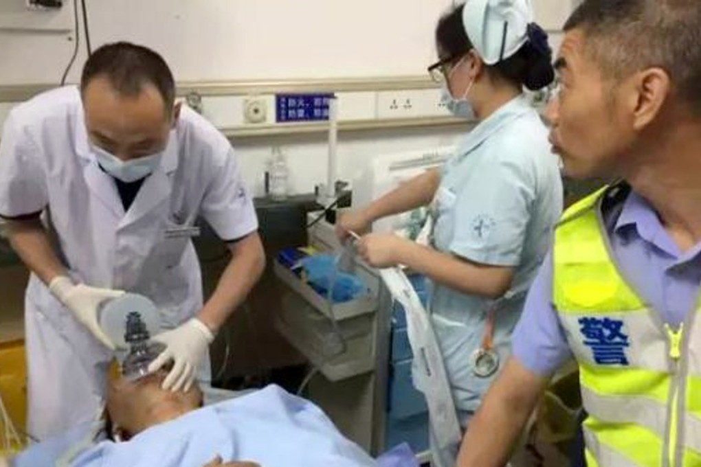 Traffic police officer treated by doctor wife after he was injured on ...