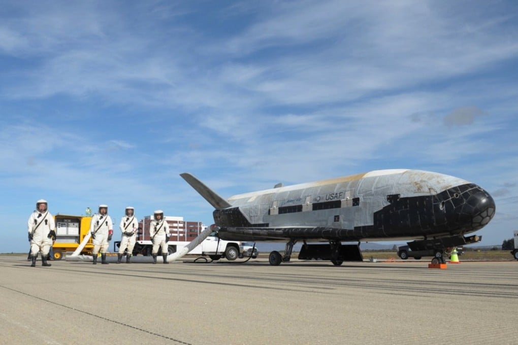 mini space shuttle x 37b