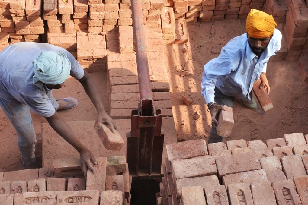 indian bricklayer