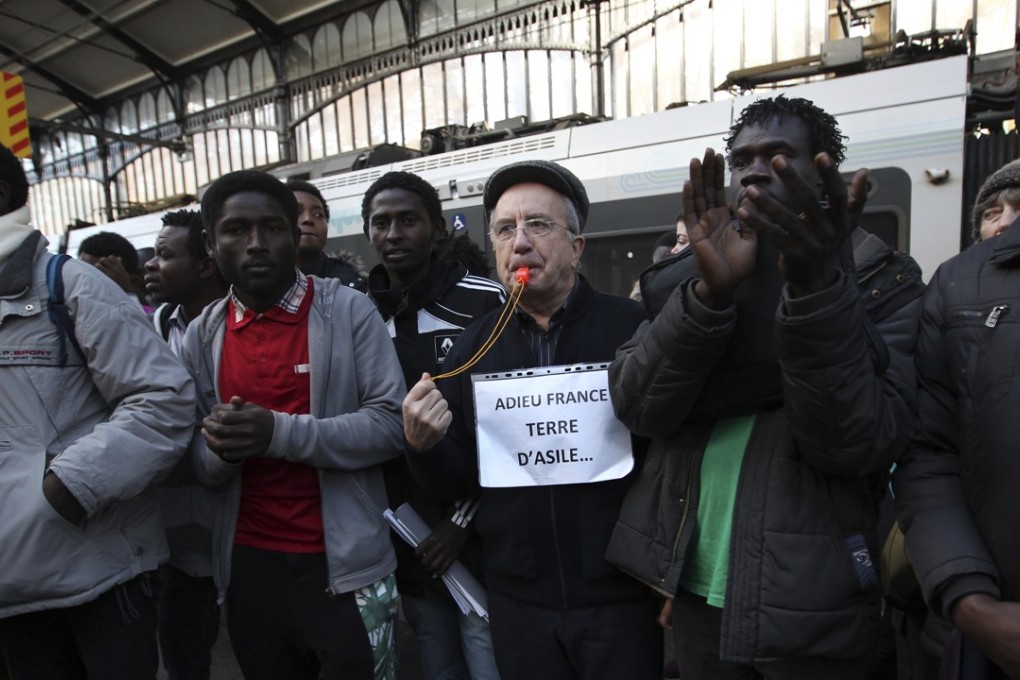 France sees ‘historic’ 100,000 asylum claims in 2017, as futile ...