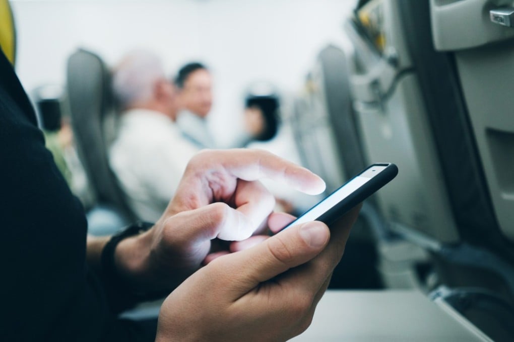 Passengers can now use phones in flight mode on several Chinese ...